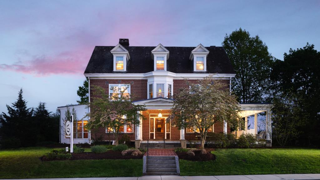 Keystone Inn - Gettysburg, PA Inn for Sale