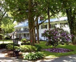The Inn at Edgewater Acres - Alexandria, PA Inn for Sale