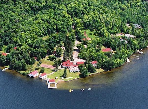 Pow Wow Point Resort - Huntsville, ON Inn for Sale