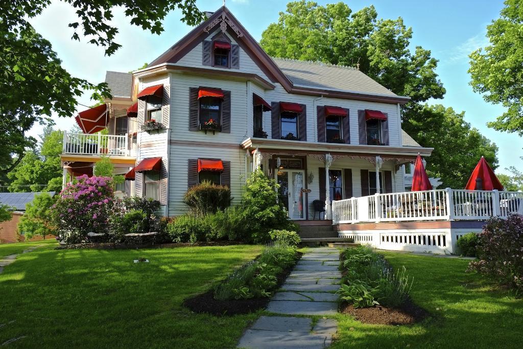 The Wild Rose Inn - Woodstock, NY Inn for Sale
