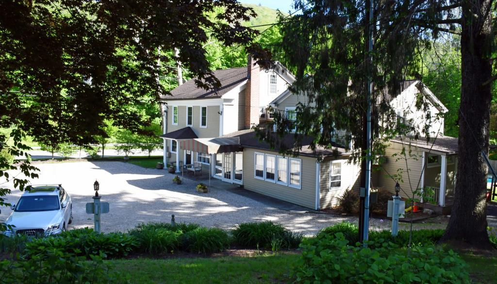 Litchfield County Connecticut Inn - Cornwall, CT Inn for Sale