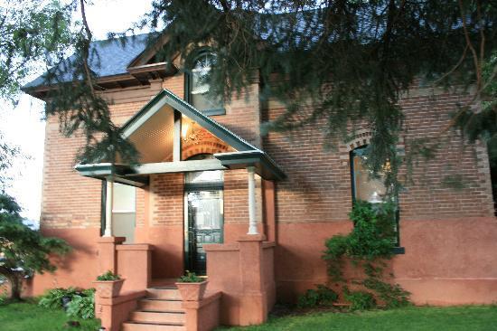 The Monroe Inn Bed & Breakfast - Monroe, UT Inn for Sale