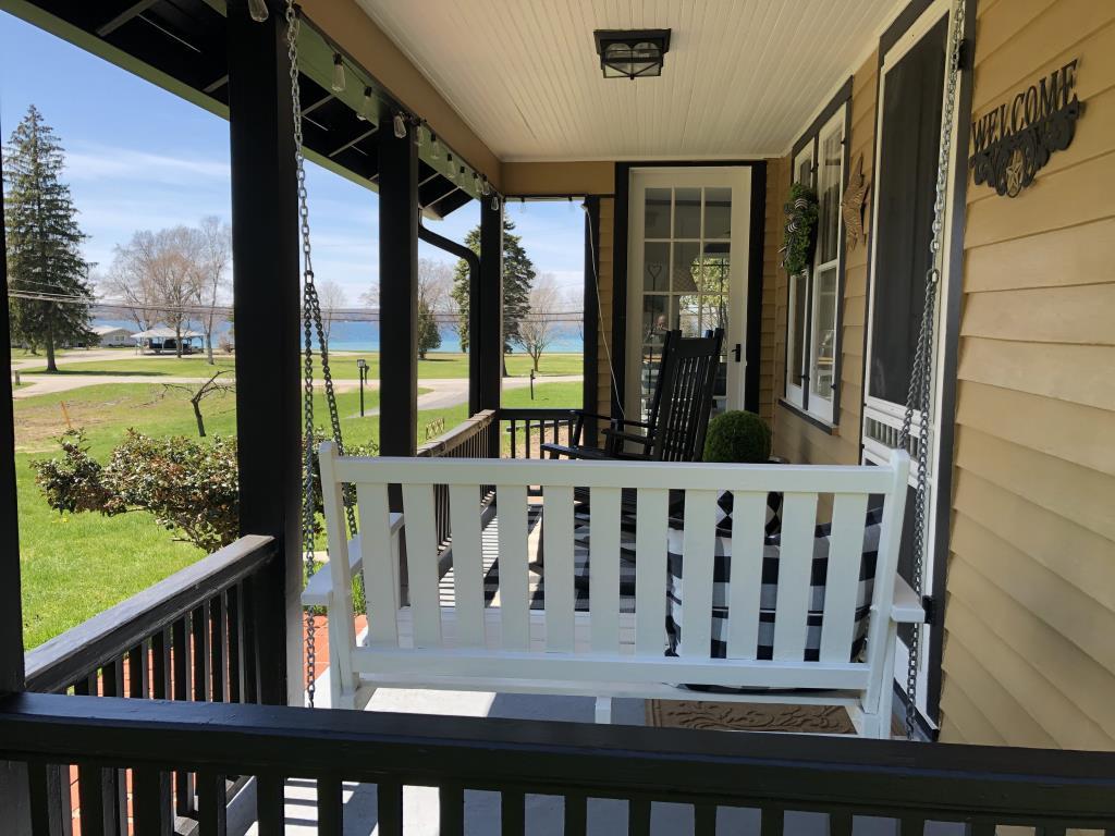 Gold Star Inn - Beulah, MI Inn for Sale