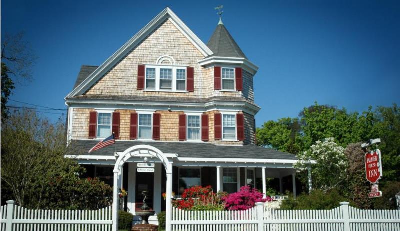 Classic Cape Cod B&B - Photos