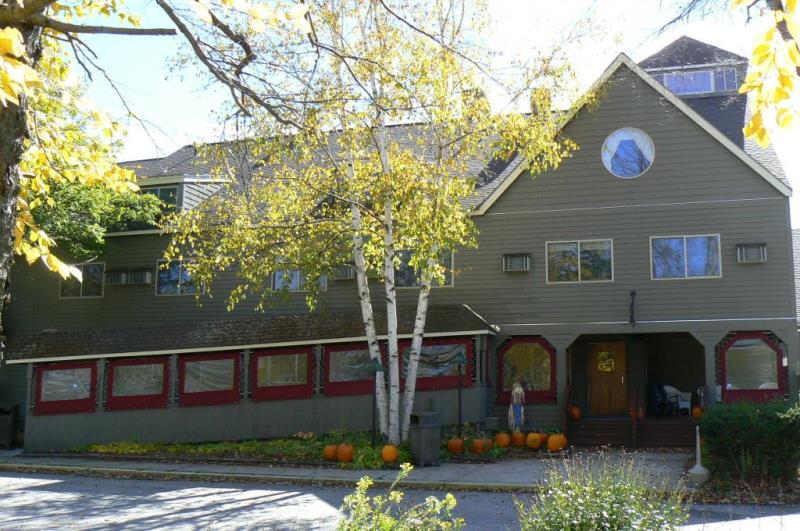 Snowy Owl Inn - Photos